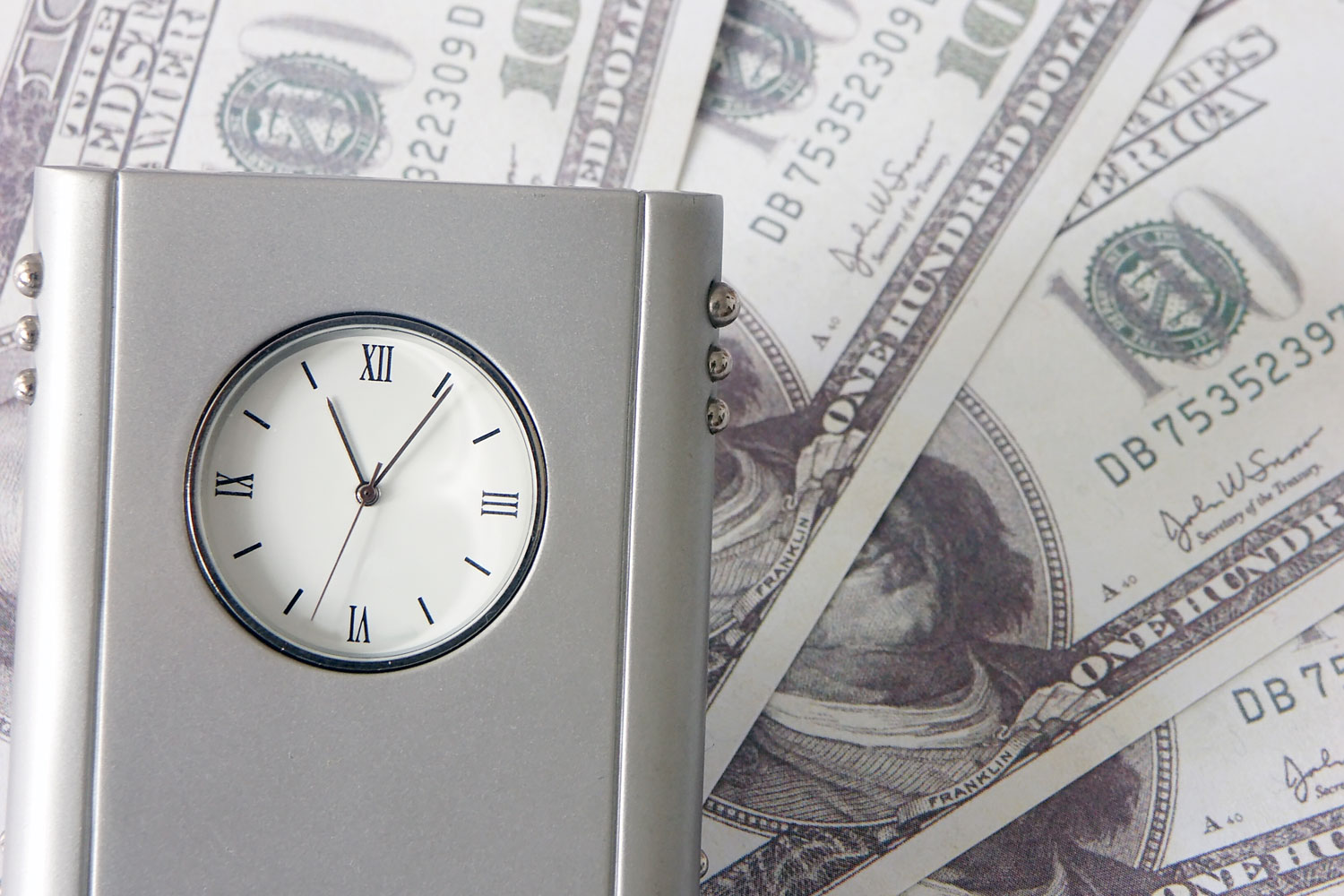 Electronic time clock reduces expenses for your company.